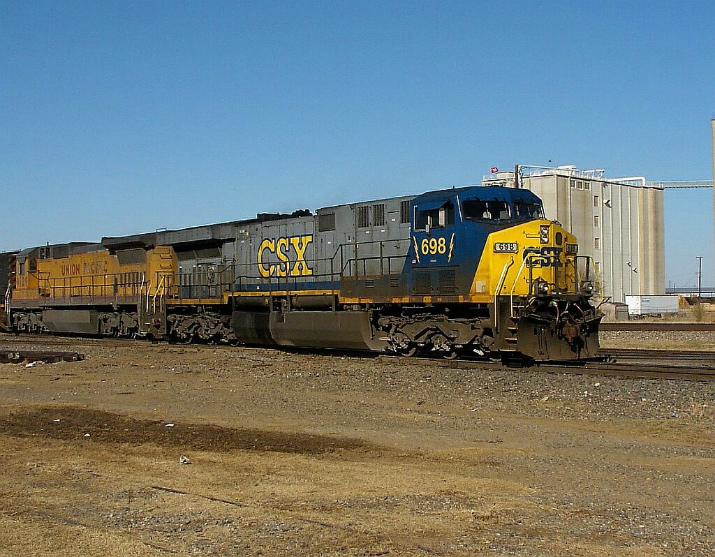 CSX 698